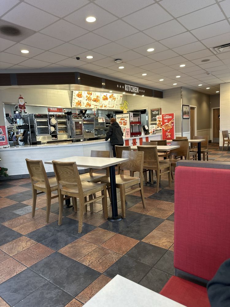 KFC - Updated December 2025 - 15 Photos & 56 Reviews - 10414 SE 260th ...