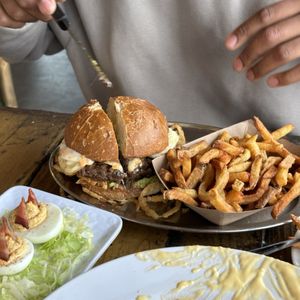 KNOCKOUT BURGER - Updated January 2025 - 120 Photos & 438 Reviews ...