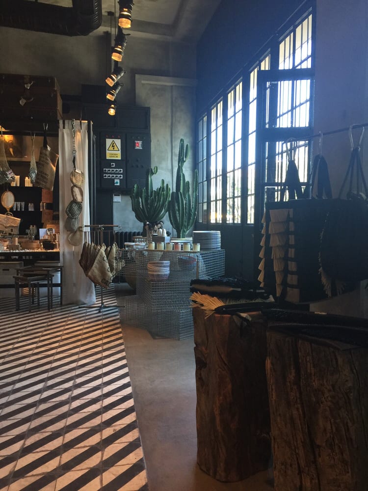 SANAYI 313 - Updated January 2026 - Atatürk Oto Sanayi Sitesi, İstanbul ...