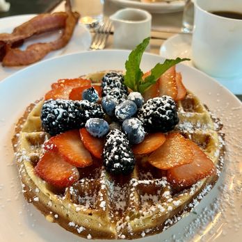 PERSHING SQUARE - Updated November 2025 - 794 Photos & 905 Reviews - 90 ...