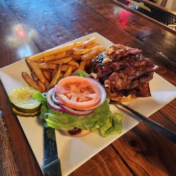 CHECKERED FLAG TAVERN - Updated December 2025 - 407 Photos & 174 ...