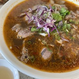 PHO 37 - Updated December 2025 - 100 Photos & 61 Reviews - 1578 Robson ...