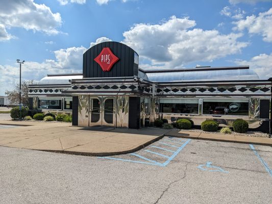 PIPS PUB - Updated October 2025 - 65 Photos & 32 Reviews - 19501 Elpers ...