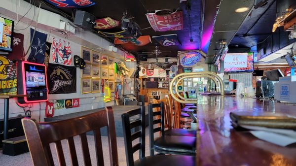 PEANUTS RESTAURANT & LOUNGE - Updated December 2025 - 41 Photos & 52 ...