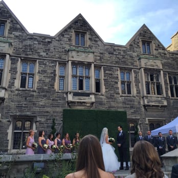 HART HOUSE - Updated July 2025 - 17 Photos & 25 Reviews - 7 Hart House ...