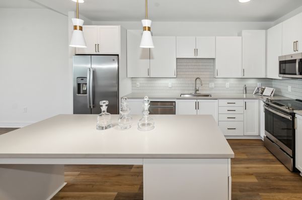 1400 HI LINE - Updated December 2025 - 25 Photos & 13 Reviews - 1400 Hi ...