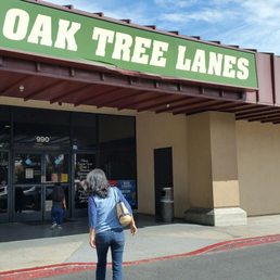OAK TREE LANES BOWLING AND SPORTS BAR - Updated October 2025 - 116 ...