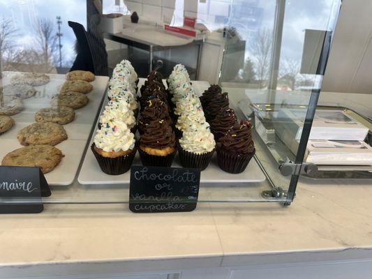 SWEET TOOTH COTTAGE - Updated November 2025 - 29 Photos & 36 Reviews ...