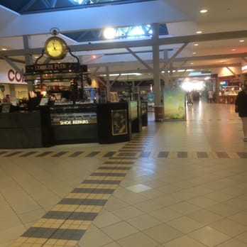 WOOLSTORES SHOPPING CENTRE - Updated September 2025 - 28 Cantonment St ...