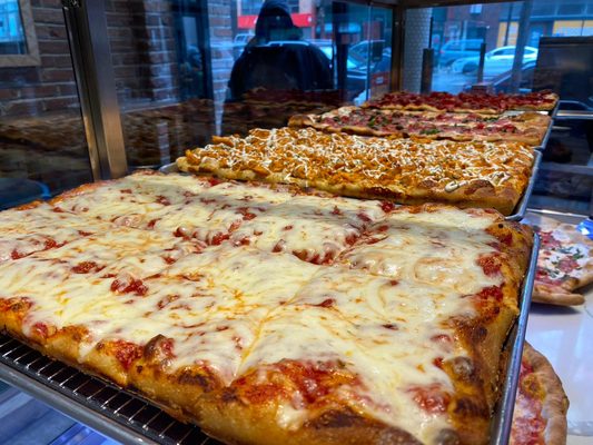 MIMI’S PIZZA - EAST 86TH - Updated February 2026 - 371 Photos & 295 ...