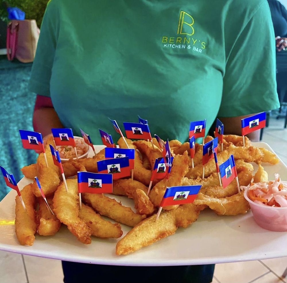 BERNY’S KITCHEN & BAR - 42 Photos & 22 Reviews - 4400 W Hallandale ...