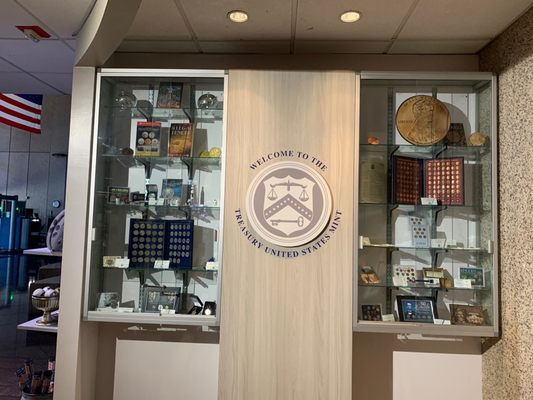 THE UNITED STATES MINT - Updated December 2025 - 148 Photos & 126 ...