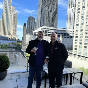 Z BAR - Updated December 2024 - 484 Photos & 218 Reviews - 108 E ...