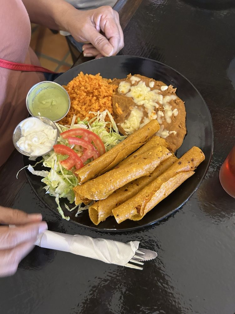 EL SAZON DE BELEM - Updated December 2025 - 5019 Alabama St, El Paso ...