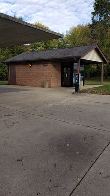 RAIL SPLITTER REST STOP - Updated July 2025 - 16 Photos - 1298-1450 ...