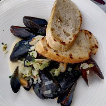 RADHAUS - Updated September 2025 - 1524 Photos & 869 Reviews - 2 Marina ...