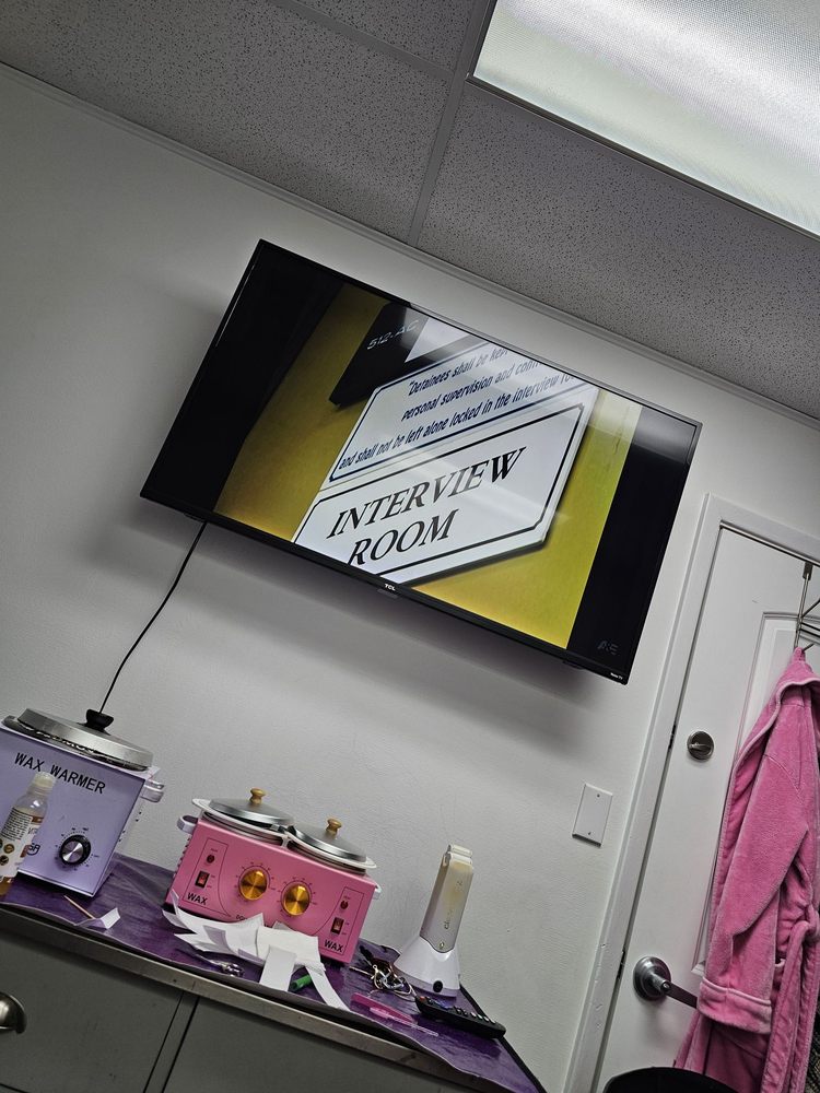 THE PYNK MONKY - Updated January 2025 - 5699 E 71st St, Indianapolis ...