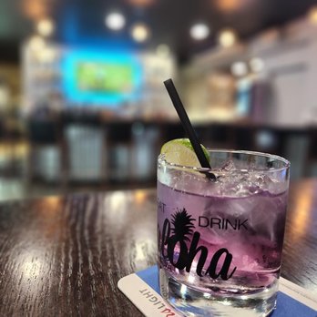 604 CLUBHOUSE - Updated August 2024 - 450 Photos & 250 Reviews - 199 ...