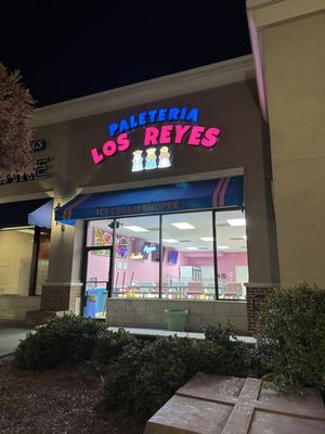 PALETERIA LOS REYES - Updated June 2025 - 23 Photos - 2505 M Airport ...