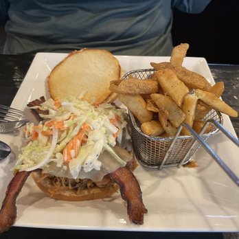 CAPE FOX LODGE - Updated July 2024 - 241 Photos & 138 Reviews - 800 ...