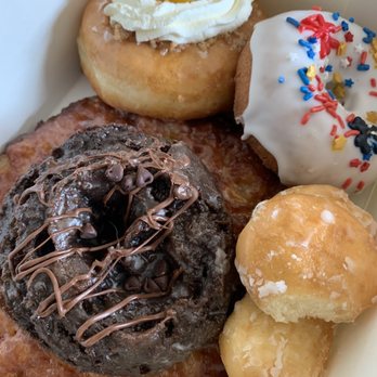 TWINKLE DONUTS - Updated May 2024 - 214 Photos & 138 Reviews - 5401 S ...