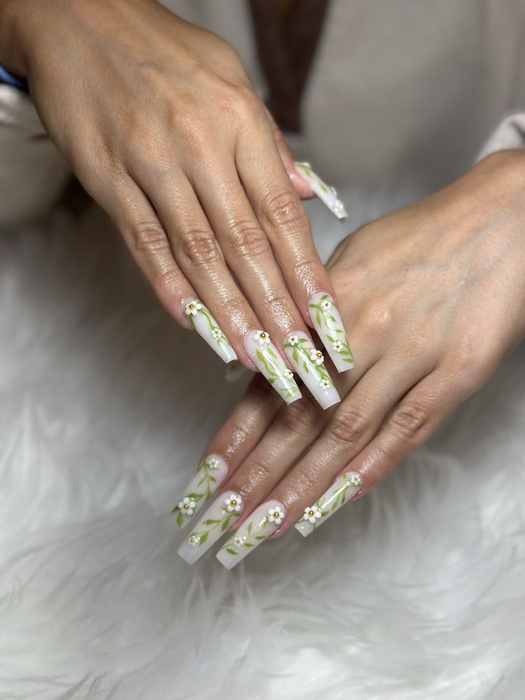 SILKY NAILS - Updated June 2025 - 57 Photos & 35 Reviews - 979 S Creasy ...