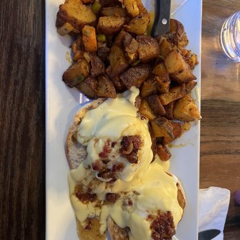 TOAST COFFEEHOUSE - Updated July 2024 - 717 Photos & 807 Reviews - 650 ...