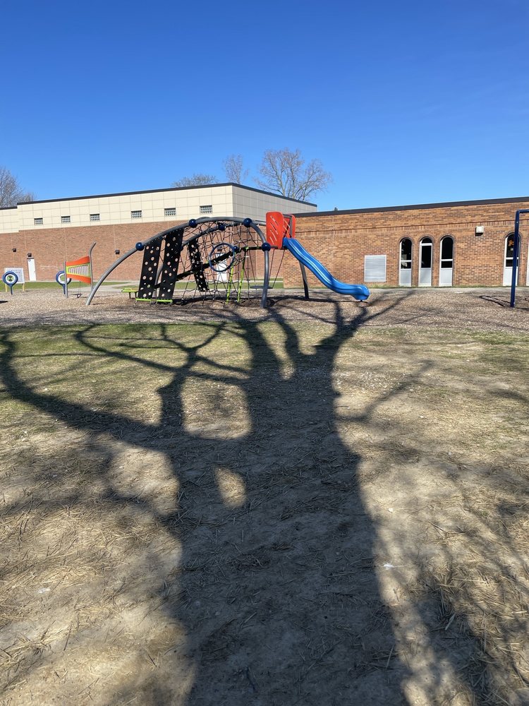 WAY ELEMENTARY SCHOOL - Updated April 2025 - 765 West Long Lake Rd ...