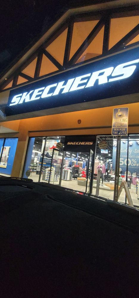 SKECHERS WAREHOUSE OUTLET - Updated August 2025 - 26415 Ynez Rd ...