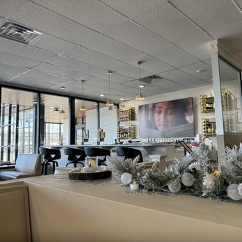 HANNAH’S BAR & GRILL - Updated March 2025 - 35 Photos & 19 Reviews ...