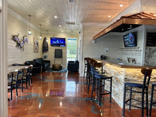 THE VAULT CB - 20 Photos & 14 Reviews - 612 N Lake Park Blvd, Carolina ...