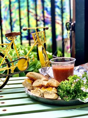 YELLOW BICYCLE CANTEEN - Updated June 2024 - 43 Photos & 54 Reviews ...