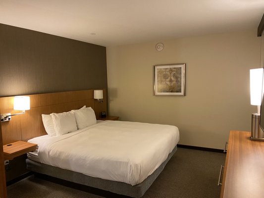 HYATT PLACE CLEVELAND/LYNDHURST/LEGACY VILLAGE - 141 Photos & 37 ...