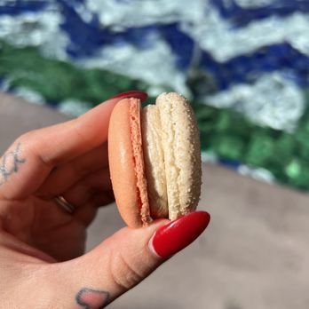HONEY & BUTTER MACARONS - 4620 Photos & 1442 Reviews - 633 Spectrum ...