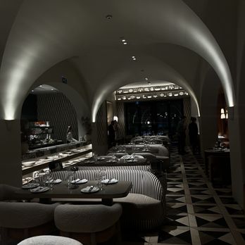 DAPHNE - Updated July 2025 - 184 Photos & 44 Reviews - 67 Richmond ...