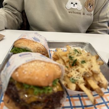 SUPER DUPER BURGERS - Updated January 2025 - 165 Photos & 125 Reviews ...