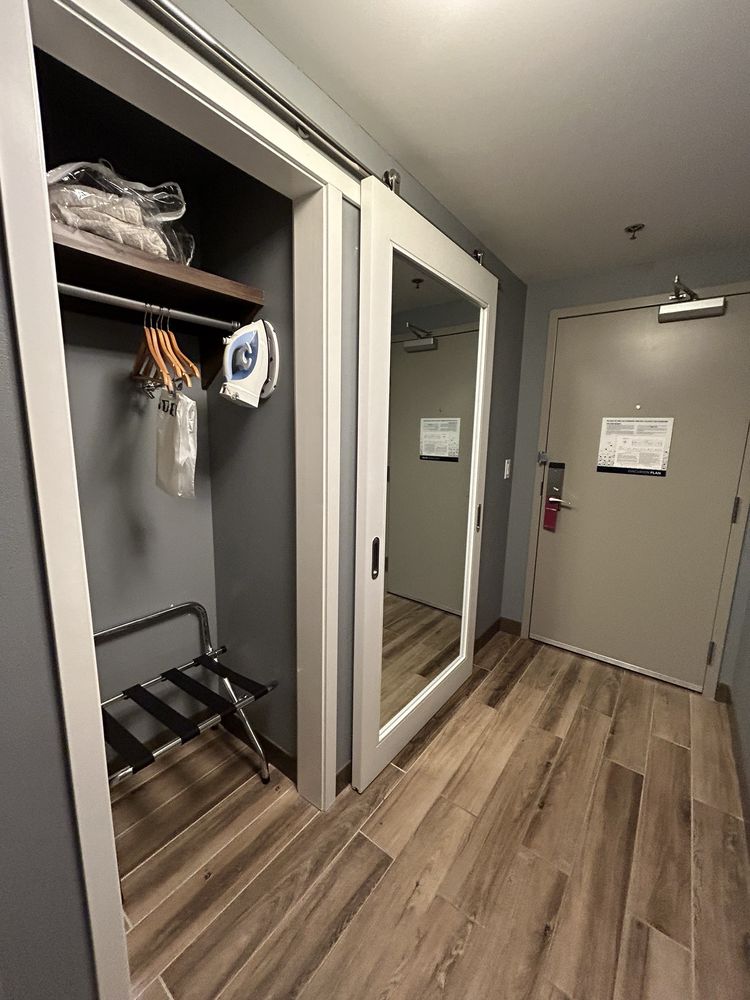 HAMPTON INN CROWN POINT - Updated August 2025 - 48 Photos & 11 Reviews ...