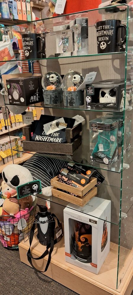 AMY’S HALLMARK SHOP - Updated July 2025 - 38 Photos & 37 Reviews - 9911 ...