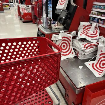 TARGET - Updated March 2025 - 423 Photos & 348 Reviews - 43950 Pacific ...