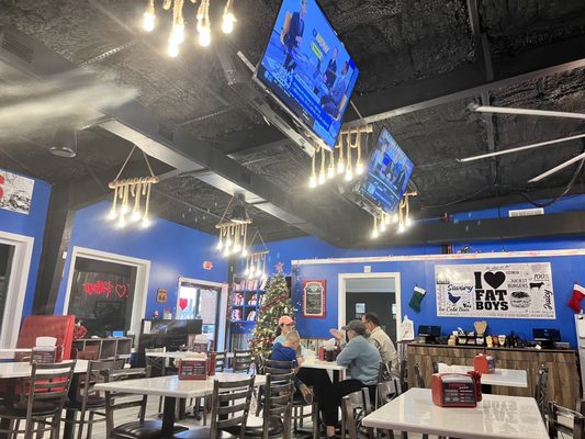 FATBOYS-CRESTVIEW - Updated May 2026 - 46 Photos & 70 Reviews - 482 ...