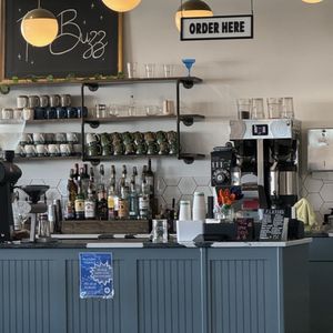 RED-ROXY QUILT - Updated December 2025 - 14 Photos - 804 Short St ...