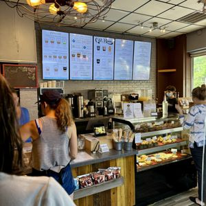 CREW - Updated August 2025 - 304 Photos & 462 Reviews - 2290 South Rd ...