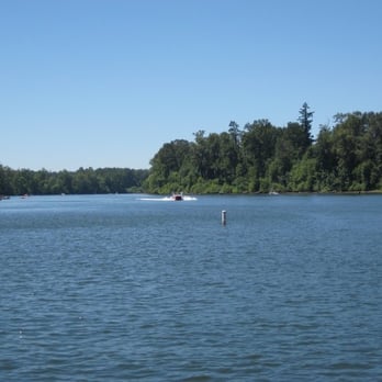 CANBY FERRY - Updated December 2025 - 41 Photos & 15 Reviews - 4116 N ...