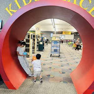 ANAHEIM CENTRAL LIBRARY - Updated December 2025 - 60 Photos & 68 ...