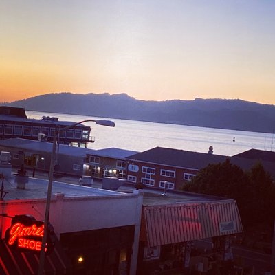 COMMODORE HOTEL ASTORIA - Updated August 2024 - 94 Photos & 185 Reviews ...