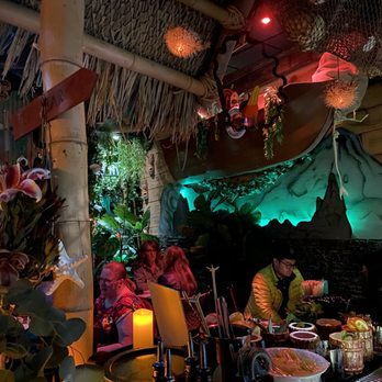 BOO LOO LOUNGE - Updated July 2024 - 30 Photos & 24 Reviews - 2 Orinda ...