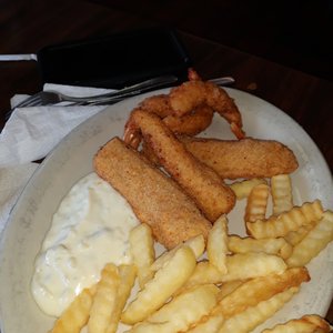 LITTLE FISH FACTORY - 33 Photos & 25 Reviews - 1555 S Ww White Rd, San ...