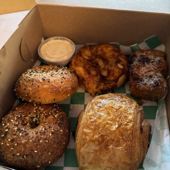 ROCKMAN COFFEE AND BAKESHOP - Updated June 2025 - 182 Photos & 103 ...