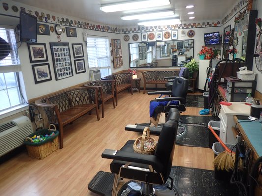 HIGHWAY BARBER SHOP - Updated January 2026 - 3965 Jefferson Davis Hwy ...