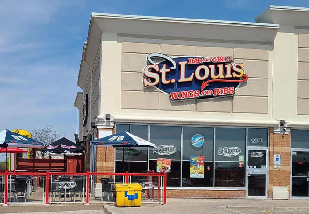 ST. LOUIS BAR & GRILL - Updated March 2026 - 36 Photos & 39 Reviews ...